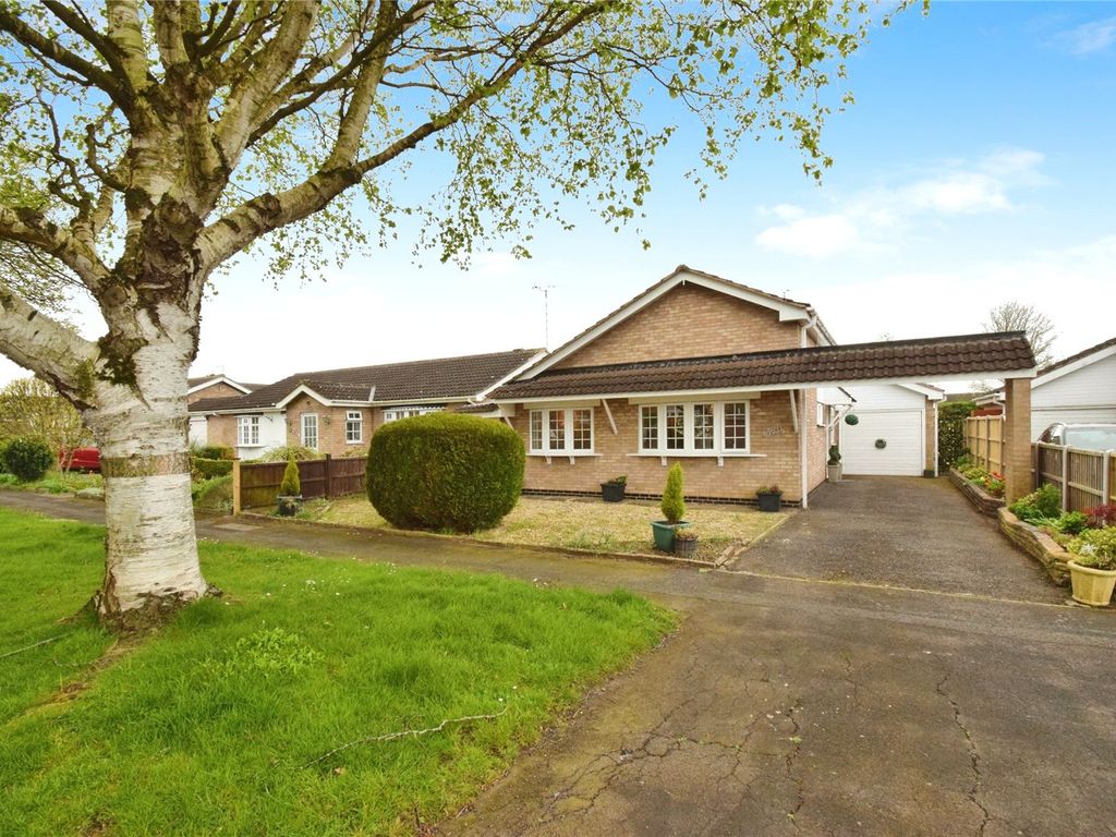 3 Bed Bungalow For Sale In Grafton Drive Wigston Leicestershire Le18