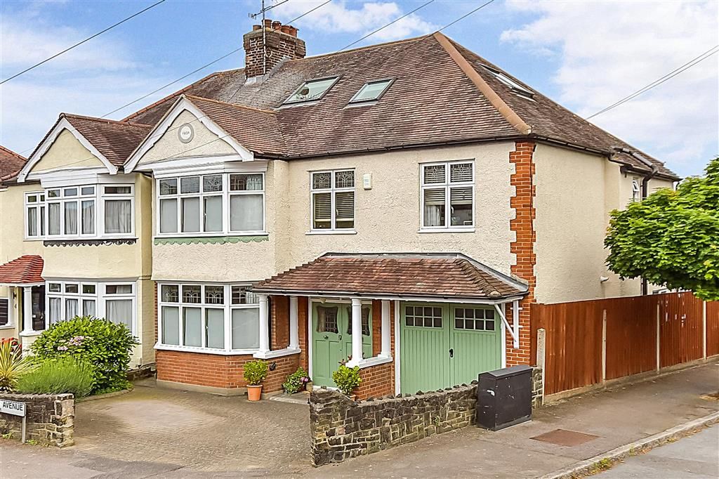 6 Bed Semi Detached House For Sale In Cavendish Avenue Woodford Green