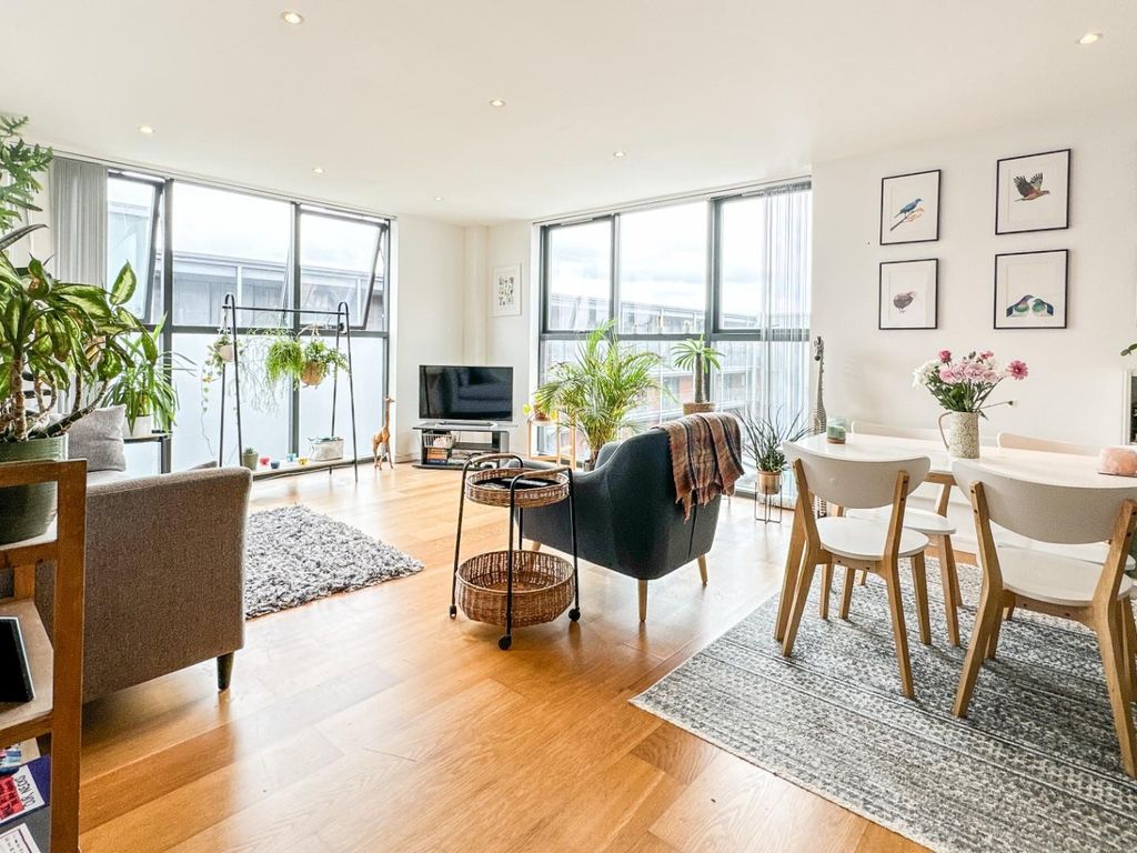 2 bed flat for sale in Airpoint, Skypark Road, Bedminster, Bristol BS3 ...