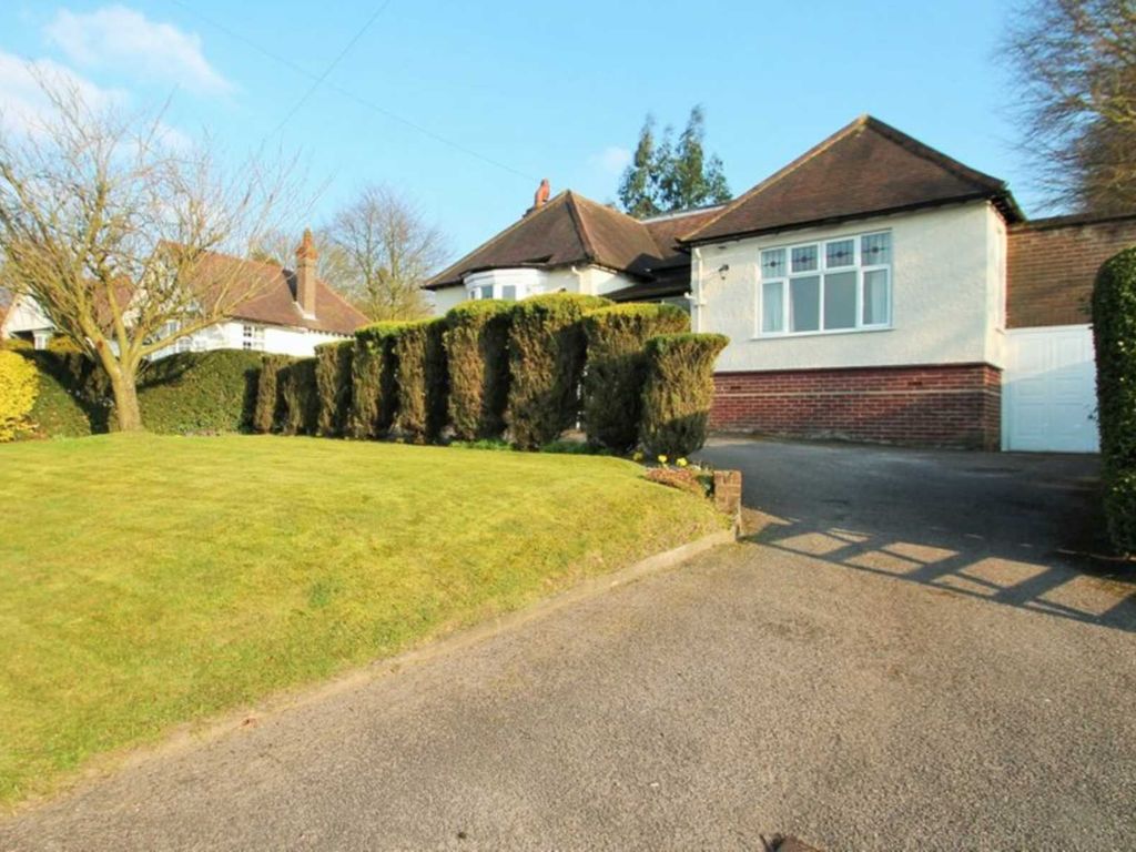 4 bed detached house to rent in Tring Road, Dunstable LU6 - Zoopla