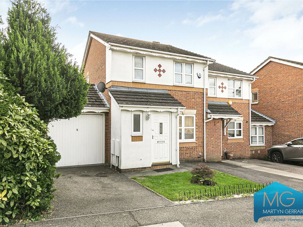 3 bed end terrace house to rent in Longfield Avenue, Mill Hill, London ...