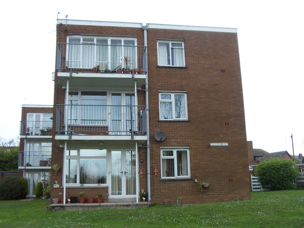 2 bed flat to rent in Salisbury Close, Penarth CF64, £950 pcm - Zoopla