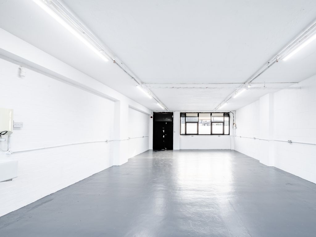 Office to let in Unit 33A Regent Studios, 8 Andrews Road, London Fields ...