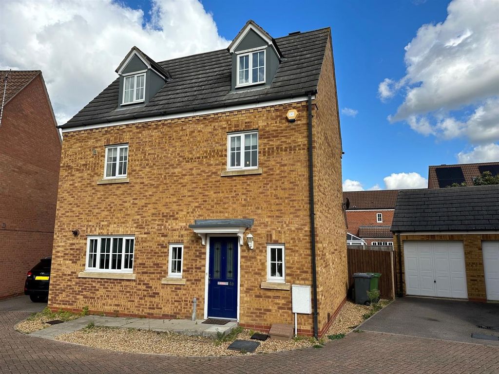 4 Bed Detached House To Rent In Deer Valley Road Sugar Way
