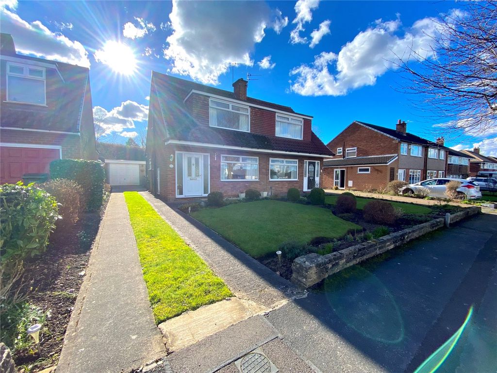 3 Bed Semi Detached House For Sale In Cherry Tree Drive Hazel Grove