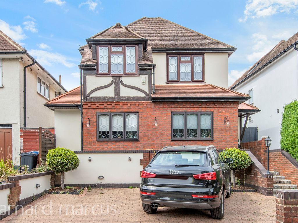 5 bed detached house for sale in Addington Road, Selsdon, South Croydon ...