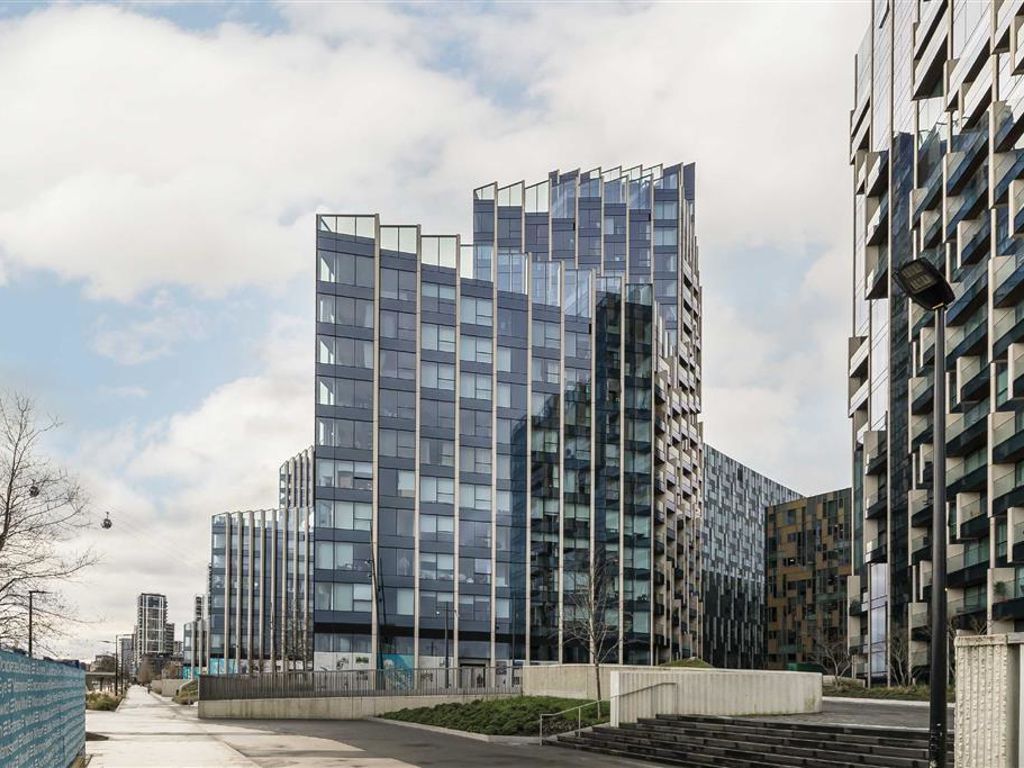 2 bed flat to rent in Cutter Lane, London SE10, £2,999 pcm - Zoopla