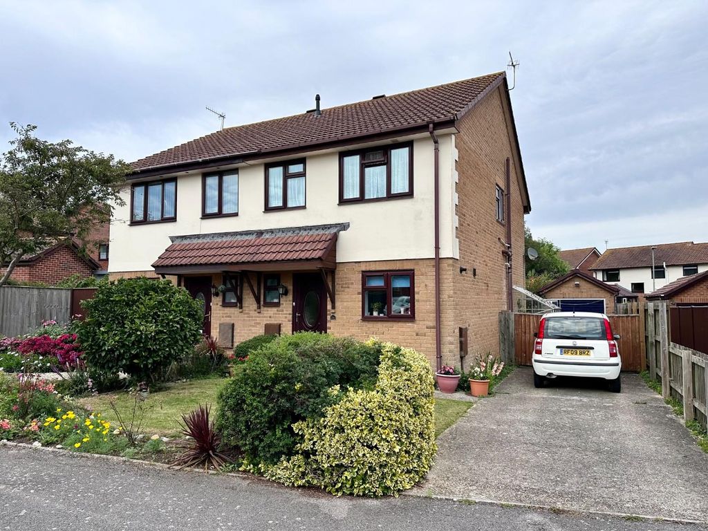 3 Bed Semi Detached House For Sale In Primula Close Weymouth Dt3 £