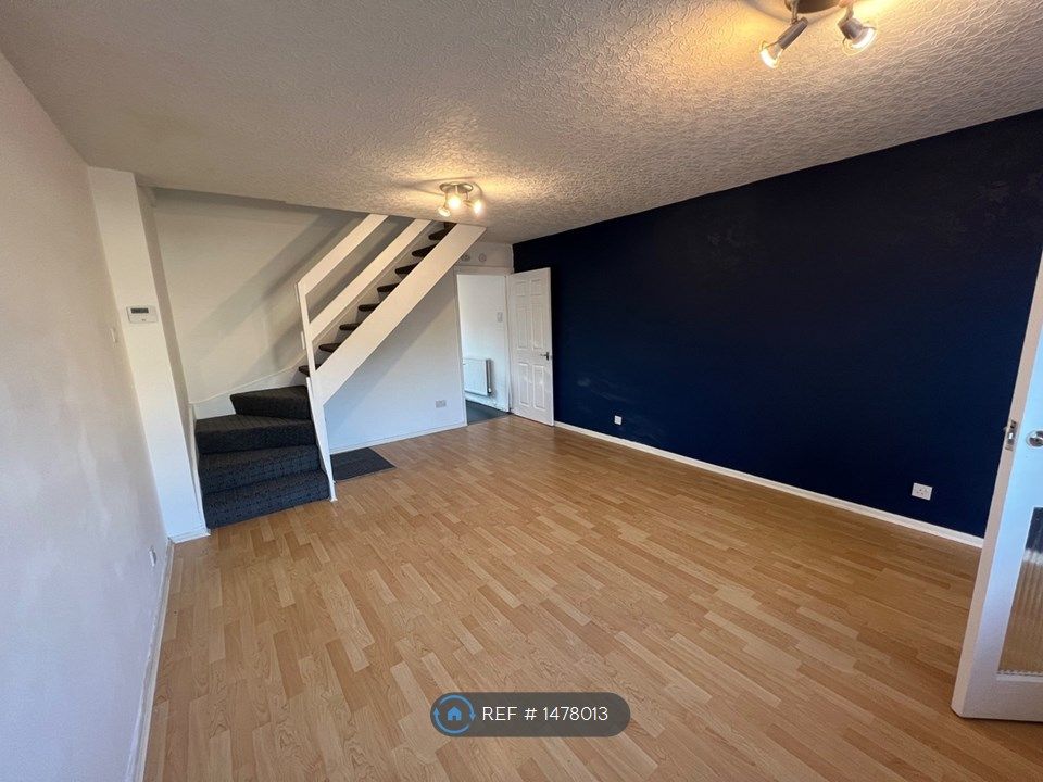 2 bed semi-detached house to rent in Riley Close, Sale M33 - Zoopla