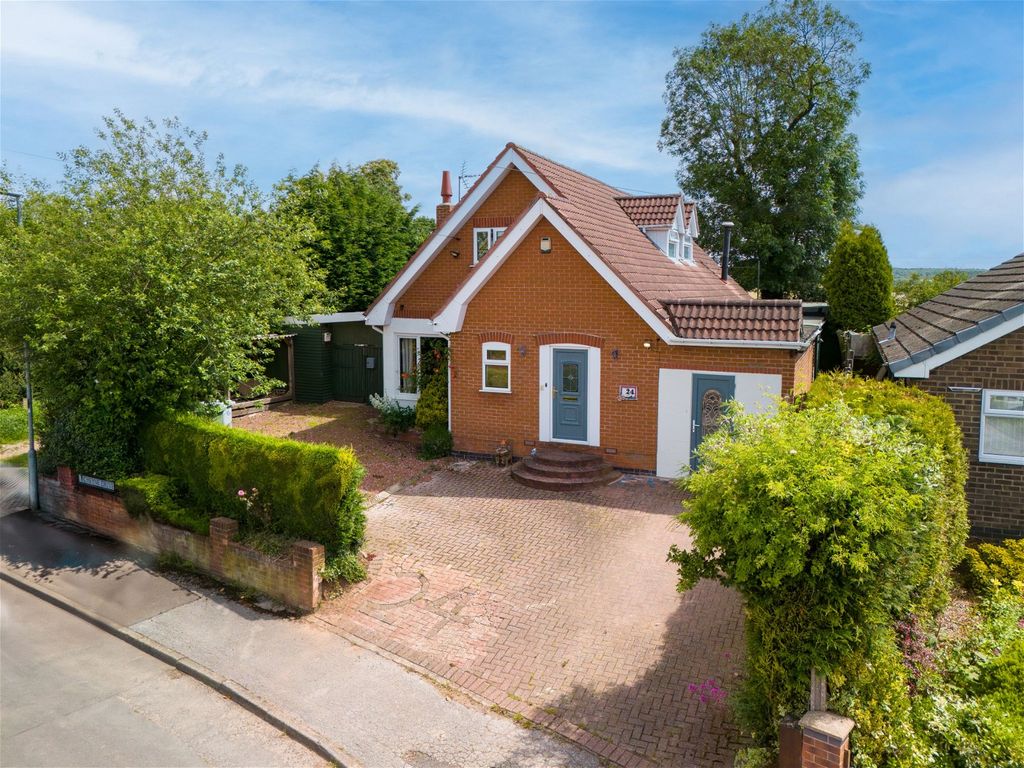 4 bed bungalow for sale in Cheyne Drive, Bilsthorpe, Newark NG22, £ ...