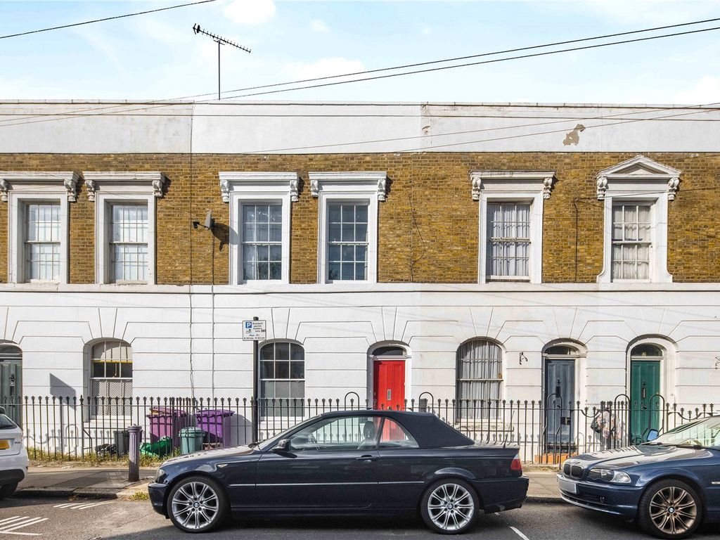 2 bed detached house for sale in Bromley Street, Stepney, London E1, £ ...