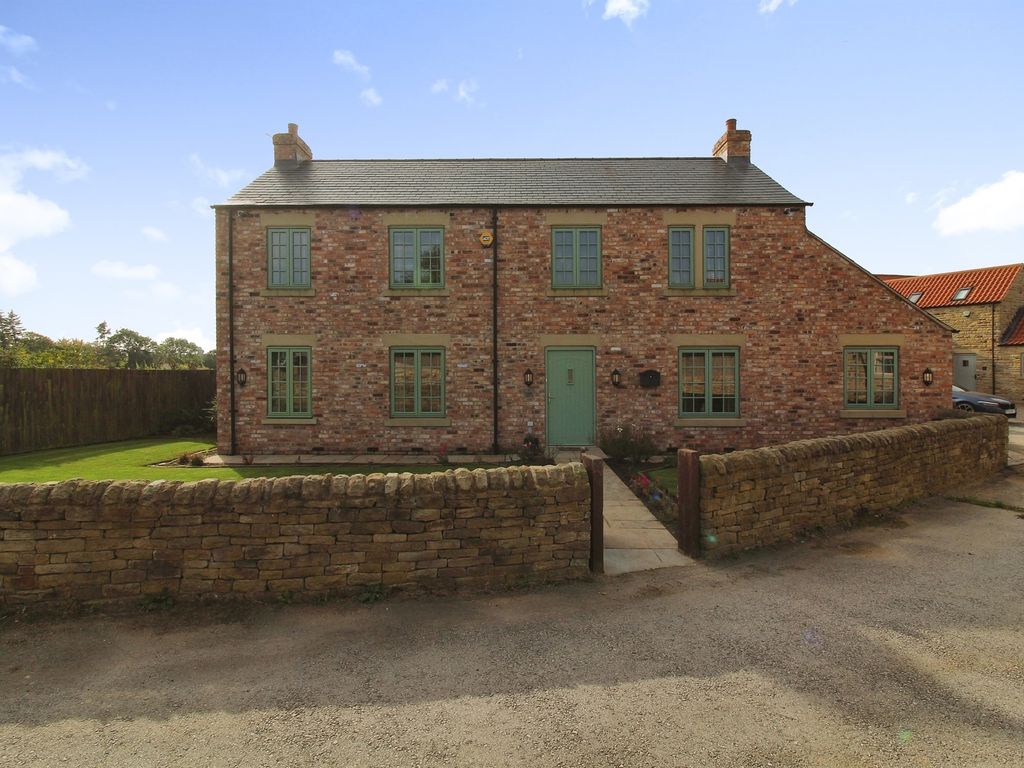 4 bed detached house for sale in Highfield Mews, Scarcliffe ...