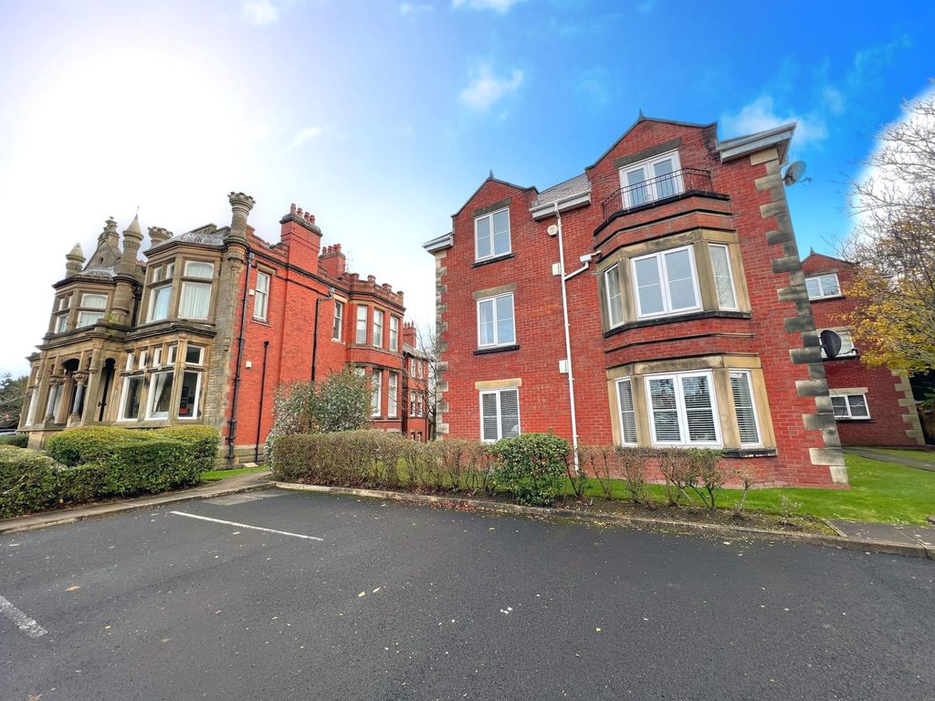 2 bed flat for sale in The Elms, Whitegate Drive, Blackpool FY3, £ ...