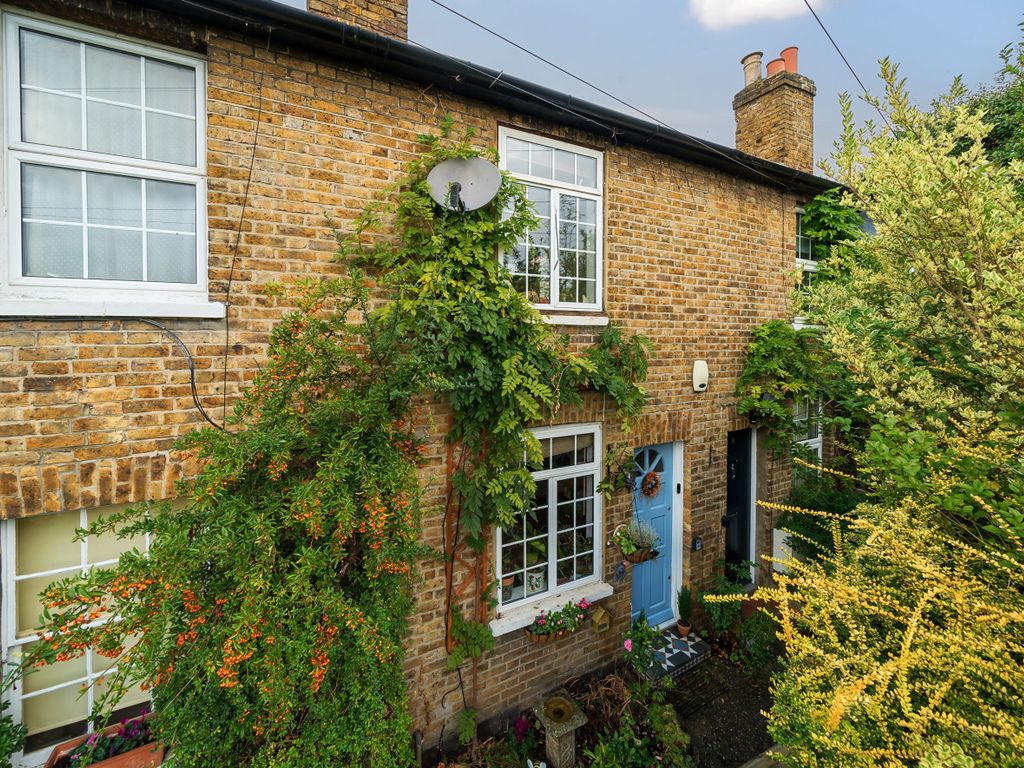 2 Bed Terraced House For Sale In Widmore Road Bromley Br1 £450 000