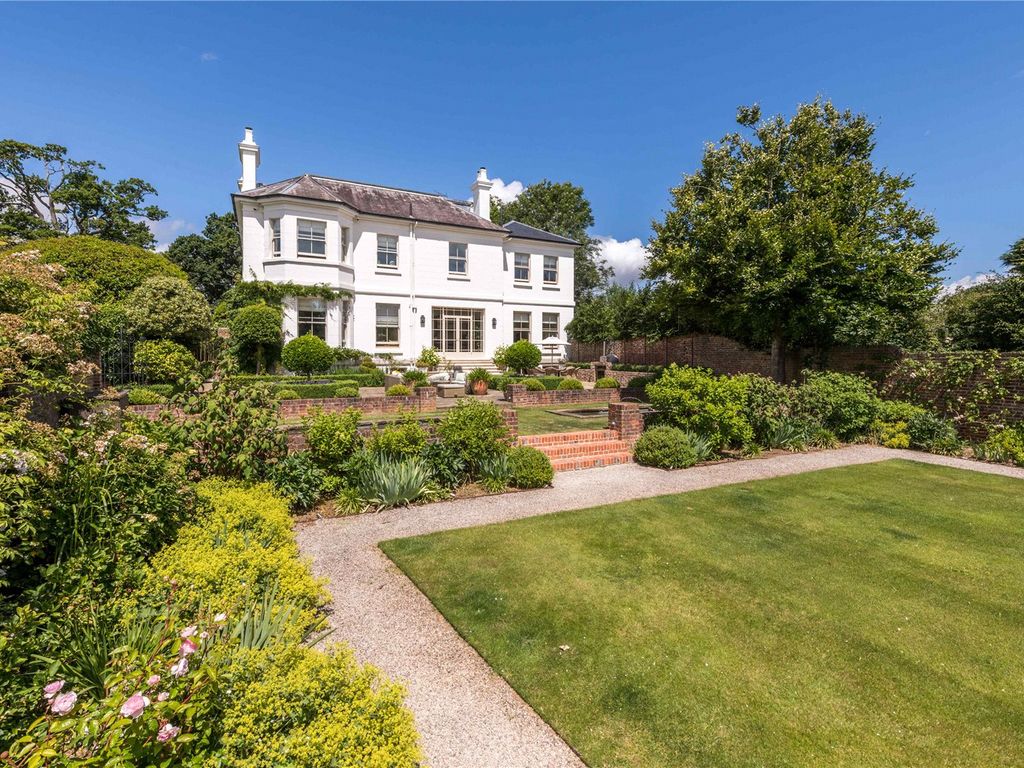 6 Bed Detached House For Sale In Bells Yew Green Road Bells Yew Green