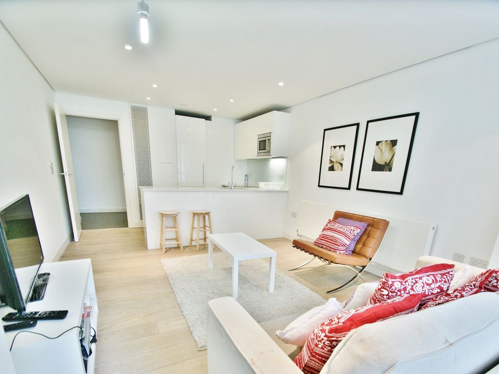 2 bed flat to rent in Merchant Square East, London W2 - Zoopla