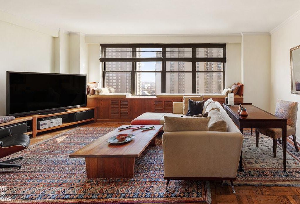 1 bed apartment for sale in In Upper East Side, Upper East Side, New ...