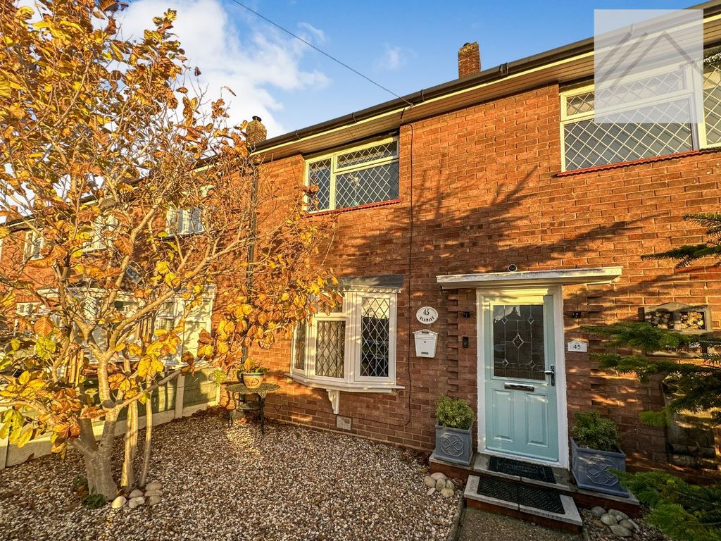 3 Bed Terraced House For Sale In Sabina Road Chadwell St Mary Grays