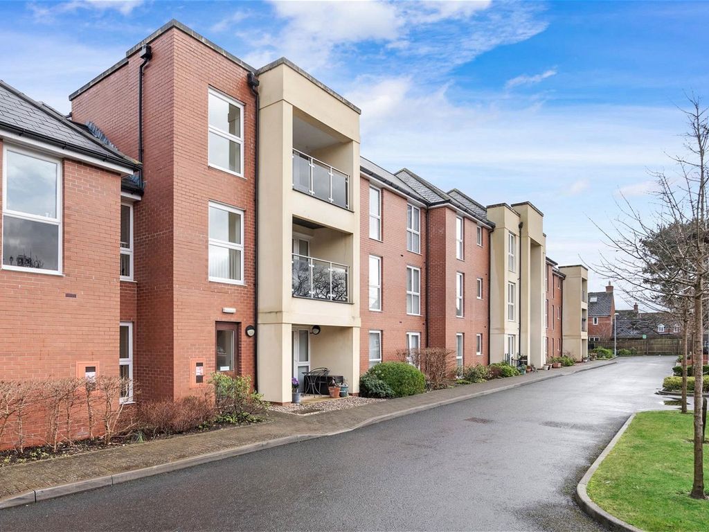 1 bed flat for sale in Barbourne Road, Worcester WR1, £215,000 - Zoopla