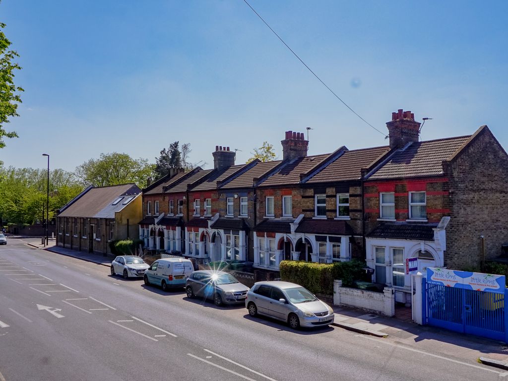 3 bed terraced house for sale in Perry Hill, London SE6, £500,000 - Zoopla