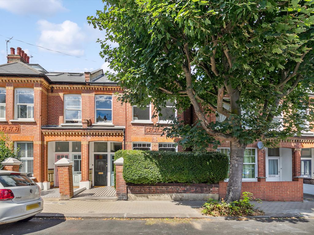 2 bed flat for sale in Boundaries Road, London SW12 - Zoopla