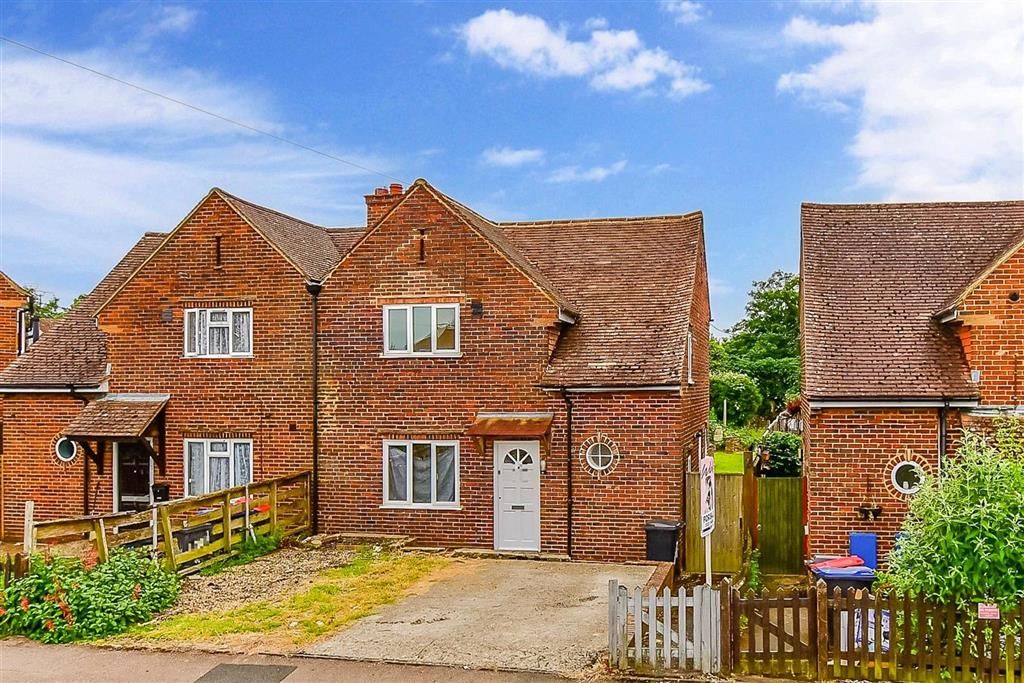 3 Bed Semi Detached House For Sale In Querns Road Canterbury Kent Ct1