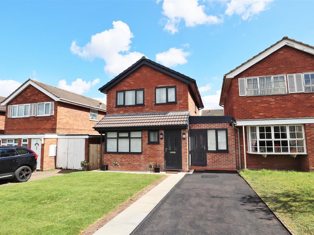 3 bed detached house for sale in Keldy Close, Whitmore Reans ...