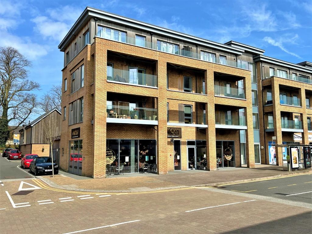 2 bed flat for sale in Nicholas Hammond Close, Ashford TN23 - Zoopla