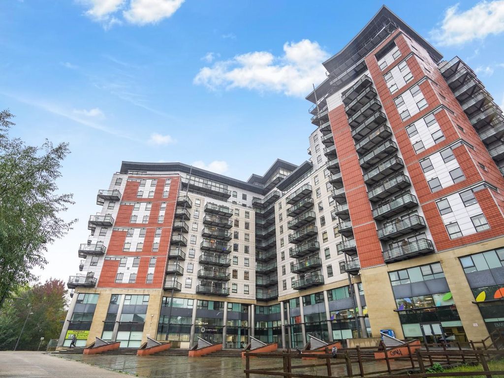 2 bed flat for sale in Riverside Way, Leeds LS1 - Zoopla