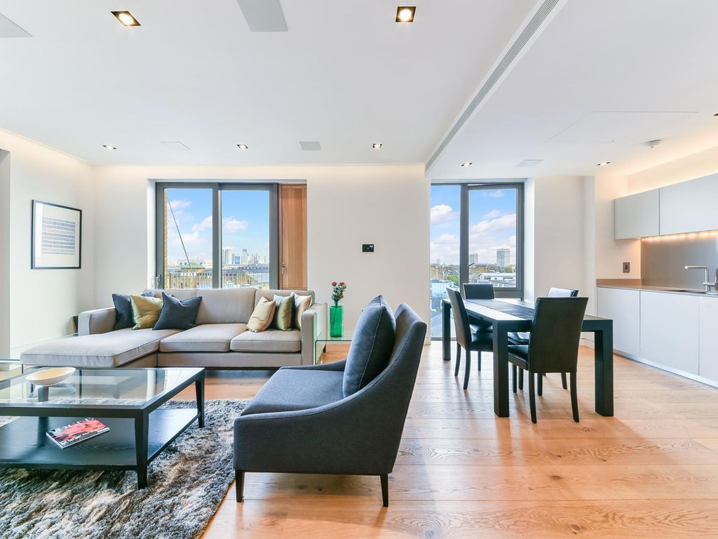 2 bed flat to rent in Chatsworth House, One Tower Bridge SE1, £3,900 ...