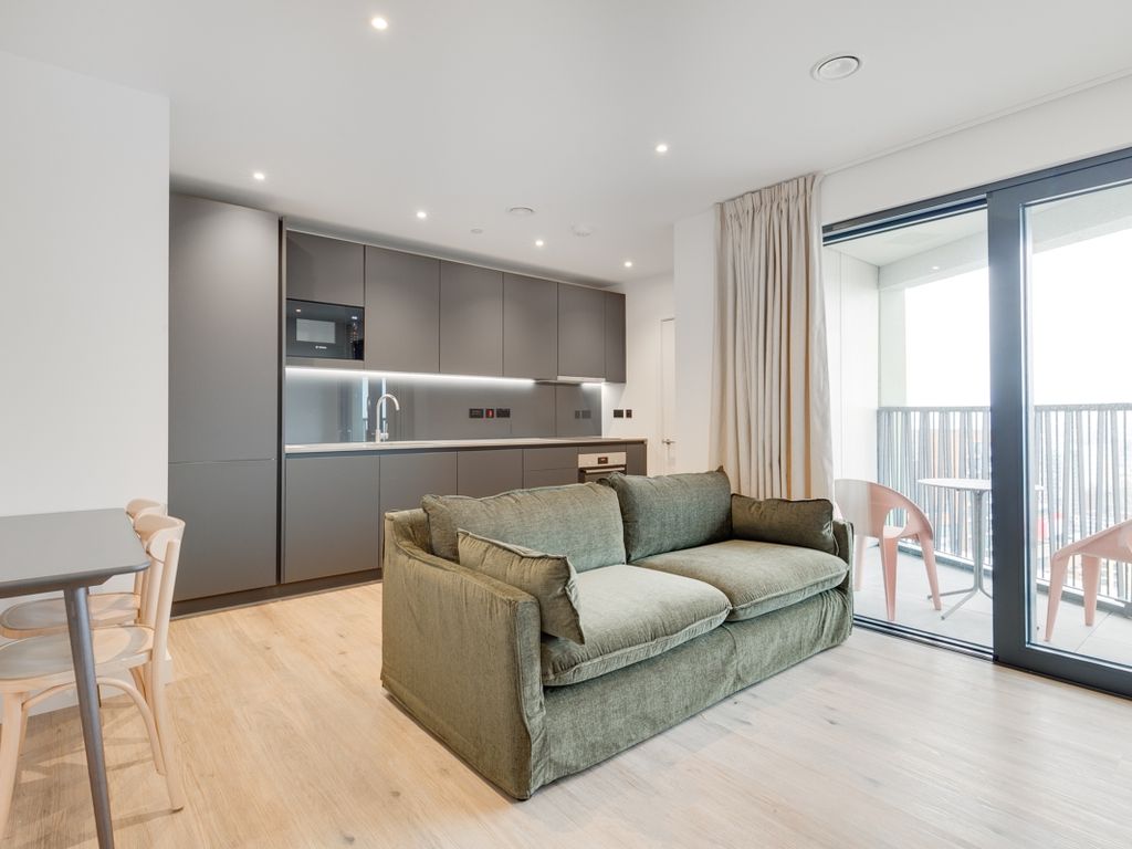 2 bed flat to rent in Riverstone Heights, 18 Reed Avenue, Bromley By Bow E3, £2,795 pcm - Zoopla