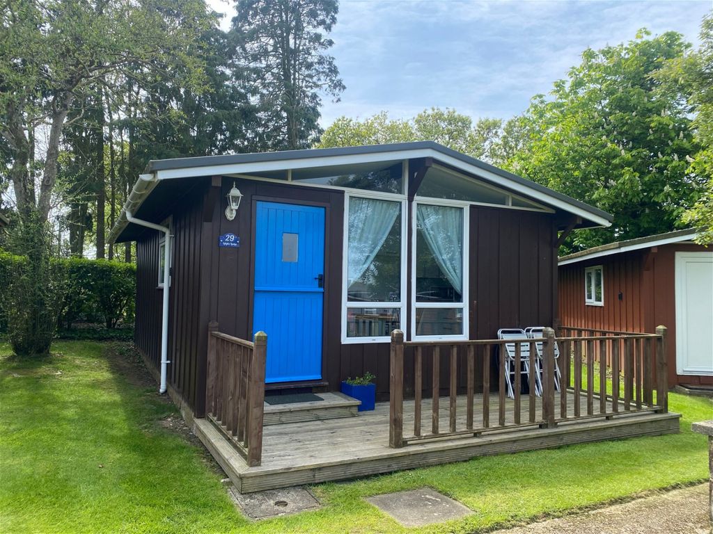 2 bed lodge for sale in Harepath Hill, Seaton EX12 - Zoopla