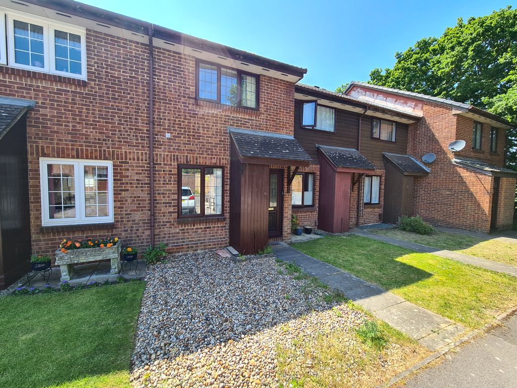 2 Bed Terraced House For Sale In Woodrush Crescent Locks Heath