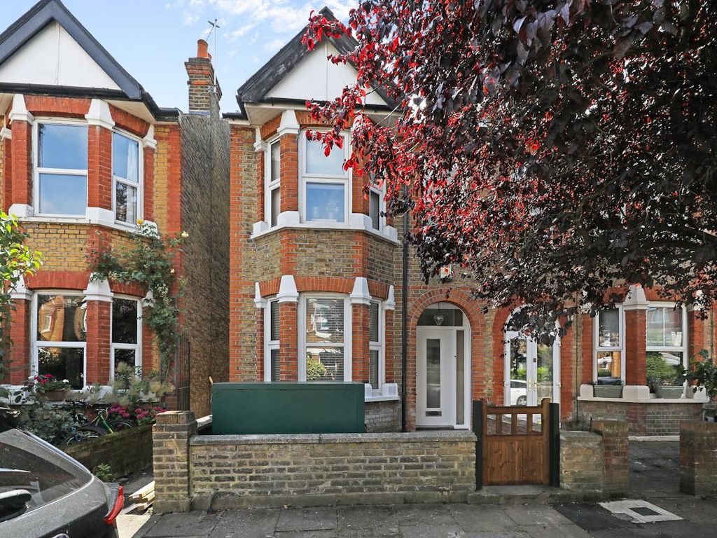 2 bed flat for sale in Clitherow Avenue, London W7, £550,000 - Zoopla