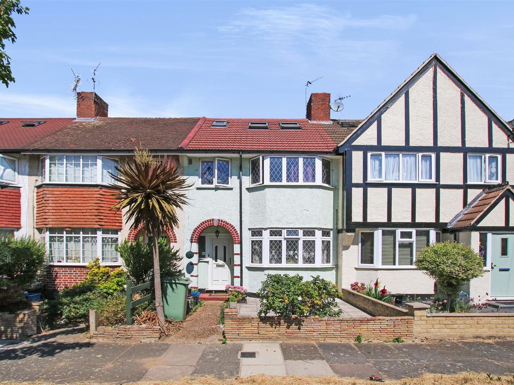 4 bed terraced house for sale in Lisbon Avenue, Twickenham TW2 - Zoopla