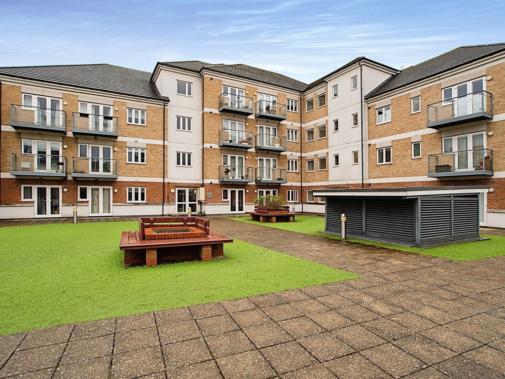 1 bed flat for sale in Ley Farm Close, Garston, Watford WD25, £250,000 ...