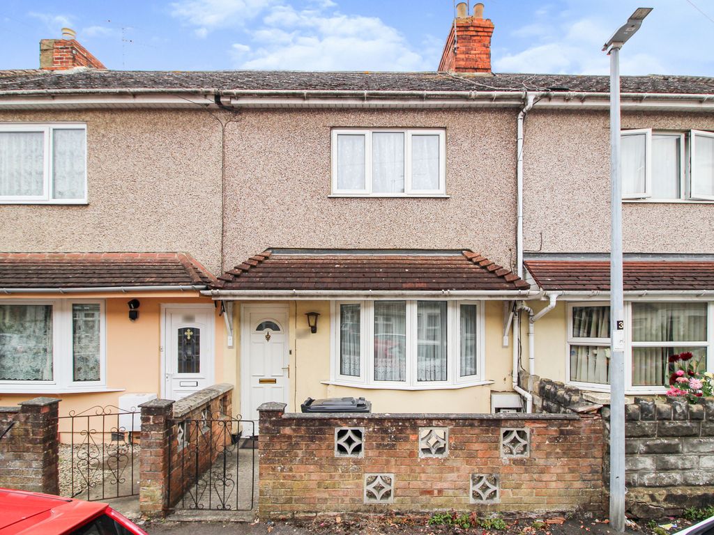 2 Bed Terraced House To Rent In Caulfield Road Gorse Hill Swindon Sn2