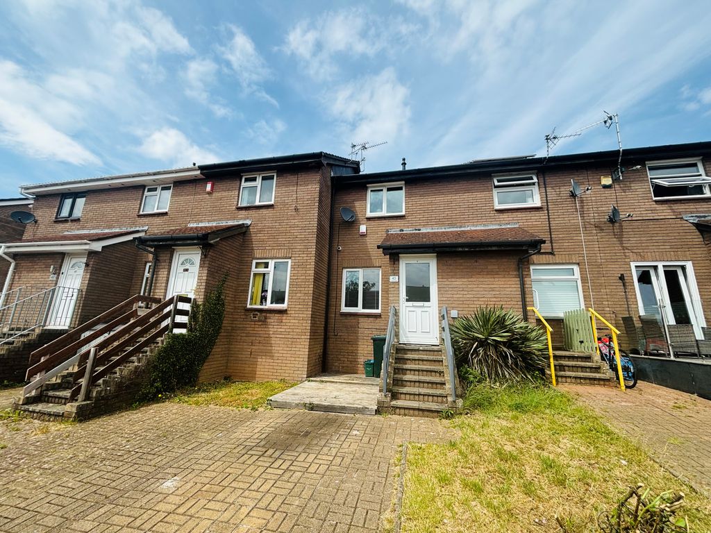 2 bed property to rent in Arlington Road, Sully, Penarth CF64, £950 pcm ...
