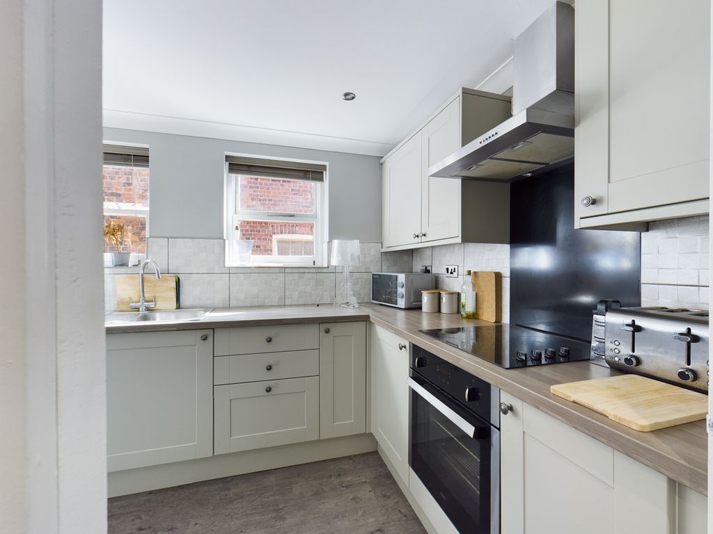 2 bed flat to rent in Grammar School Yard, Fish Street, Hull HU1 - Zoopla