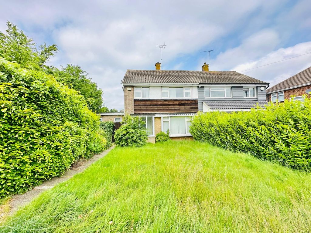3 Bed Semi Detached House For Sale In Mierscourt Road Rainham