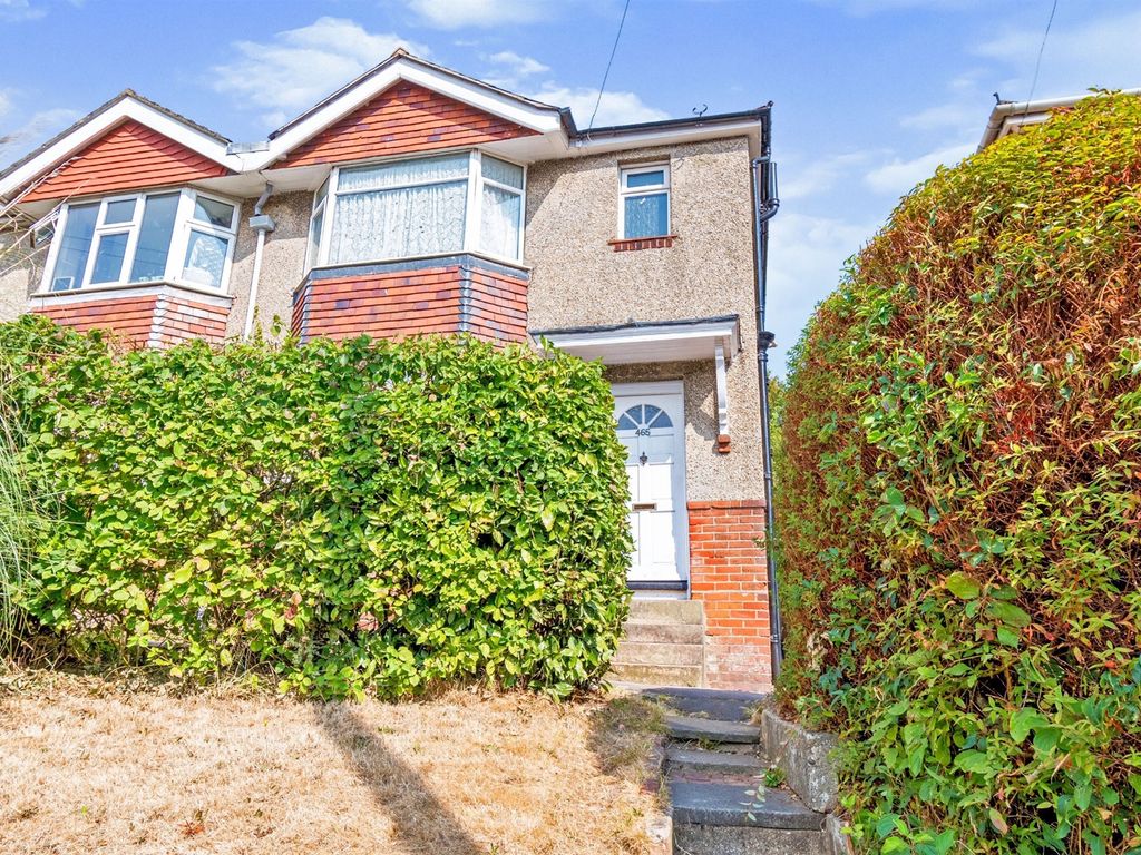 3 Bed Semi Detached House For Sale In Burgess Road Southampton So16