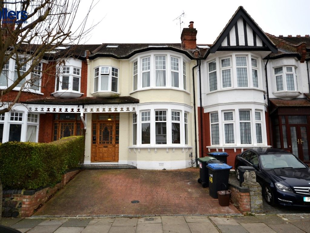 4 bed terraced house for sale in Lodge Drive, London N13 - Zoopla