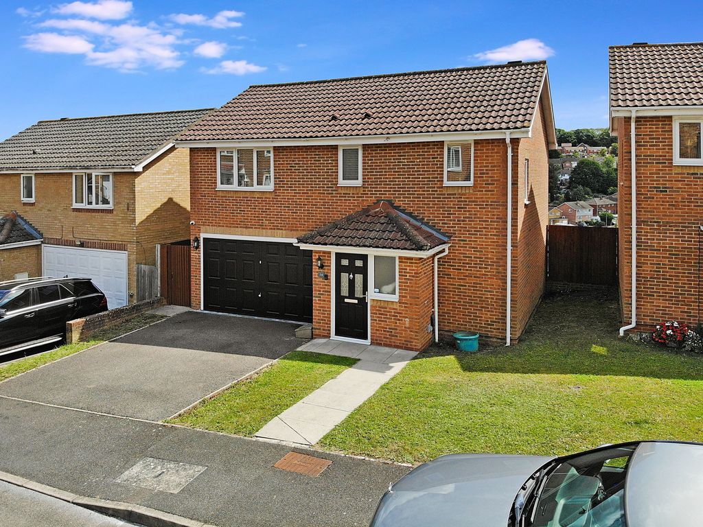 4 bed detached house for sale in Peacock Rise, Chatham ME5, £500,000 ...