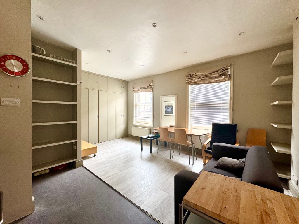 Studio to rent in Hanson Street, London W1W, £1,600 pcm - Zoopla