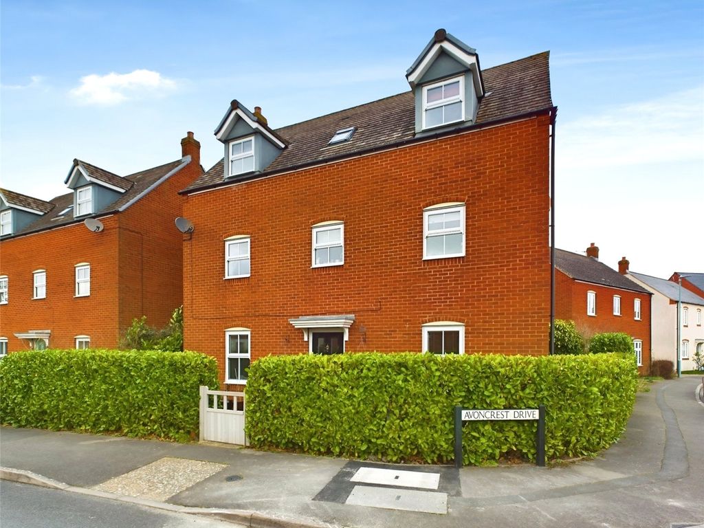5 bed detached house for sale in Avoncrest Drive, Mitton, Tewkesbury ...