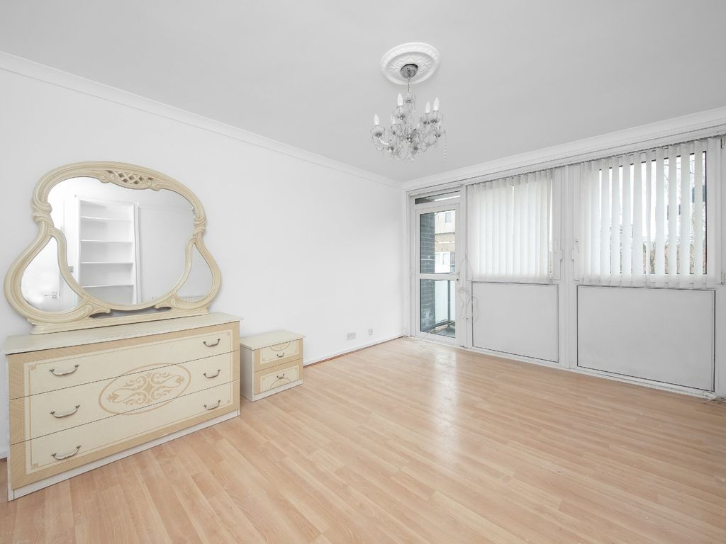 2 bed flat to rent in Comber Grove, Camberwell SE5 - Zoopla