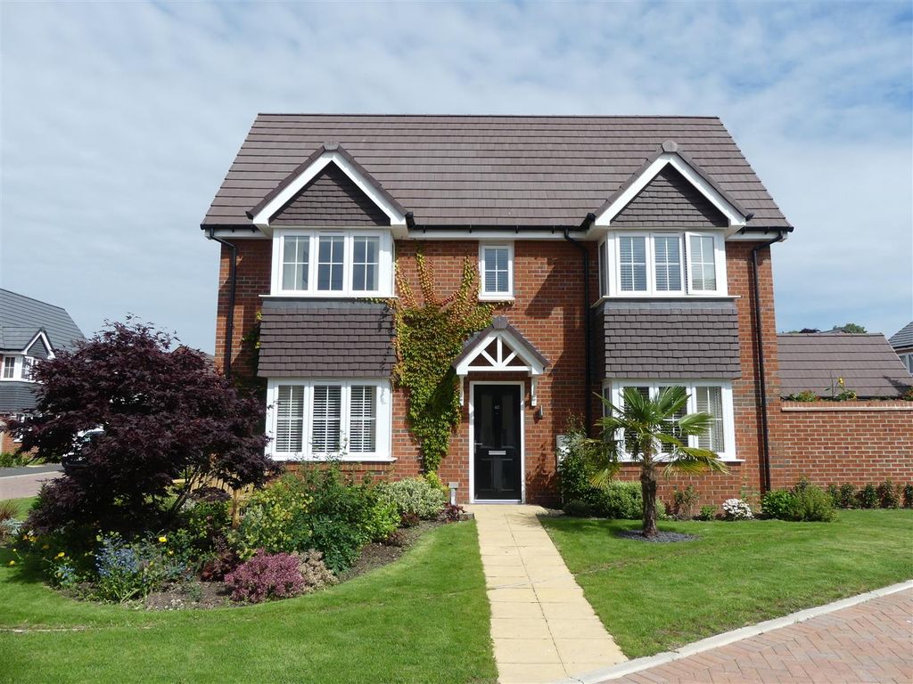 3 bed detached house for sale in Weaver Brook Way, Wrenbury, Cheshire ...