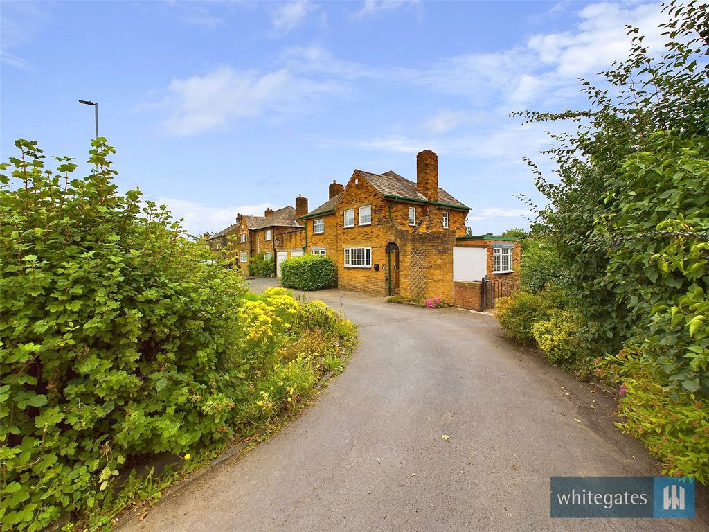 3 bed link detached house for sale in Rooley Avenue, Bradford, West ...