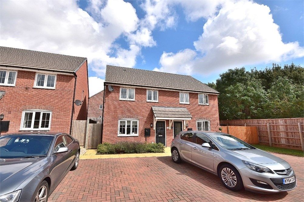 3 bed semi-detached house for sale in Holly Drive, Brixworth, Northampton NN6, £230,000 - Zoopla