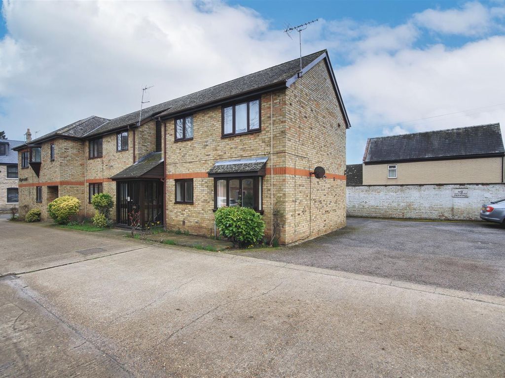 1 bed flat for sale in East Street, St. Ives, Huntingdon PE27, £137,500 ...
